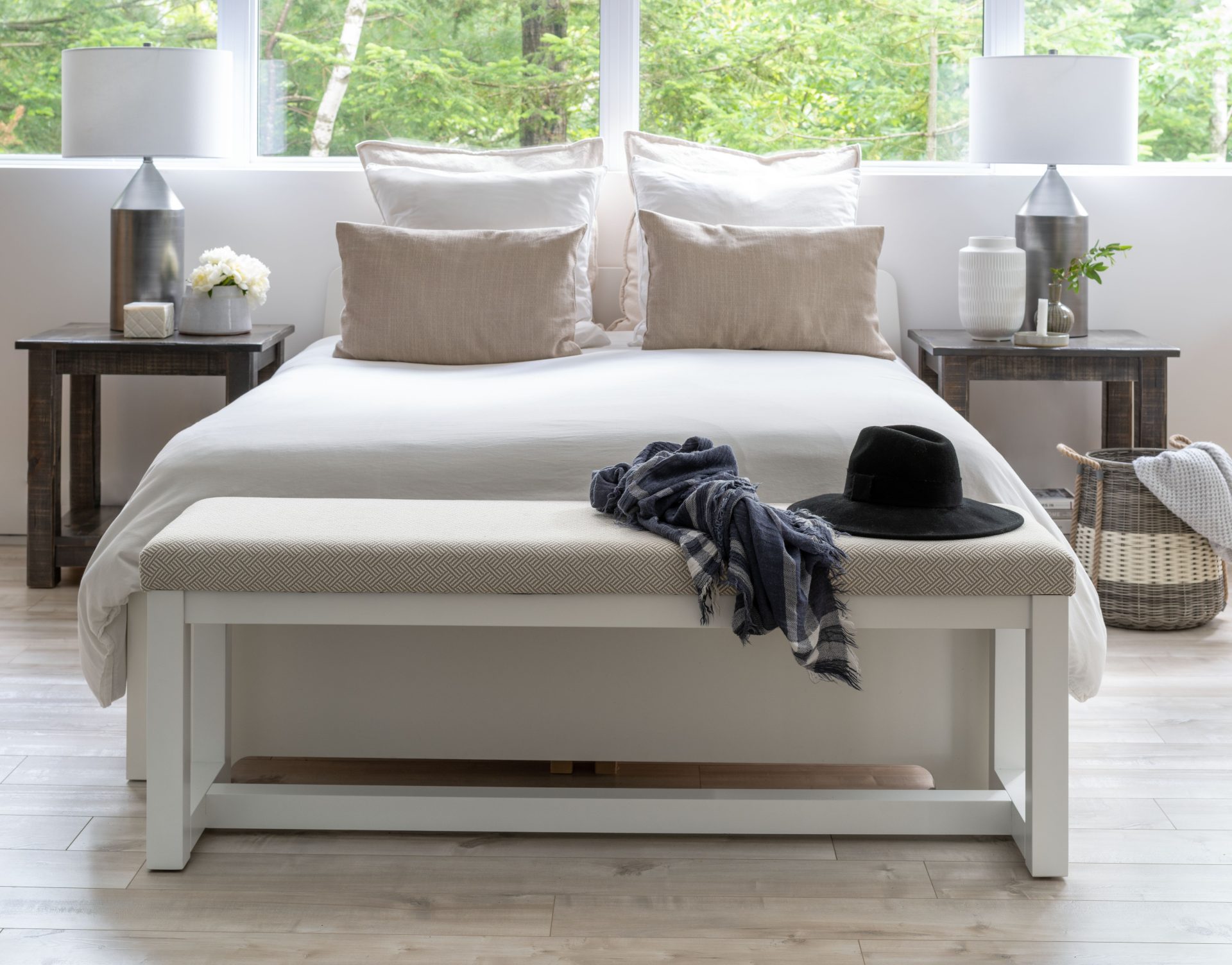 Classic Wood Bench - Modern Home Furniture